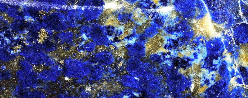 Ultramarine: A Truly Expensive Blue Gold – Under The Moonlight