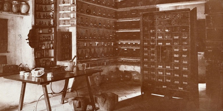 Sepia Tones in Photography – Under The Moonlight